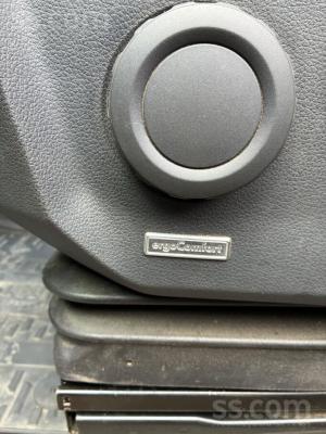 Volkswagen Crafter 2019 in Riga, with an engine capacity of 2.00 L and mileage of 134 thousand km for 20200 €, photo 17 on AUTOMOTO.COM.LV
