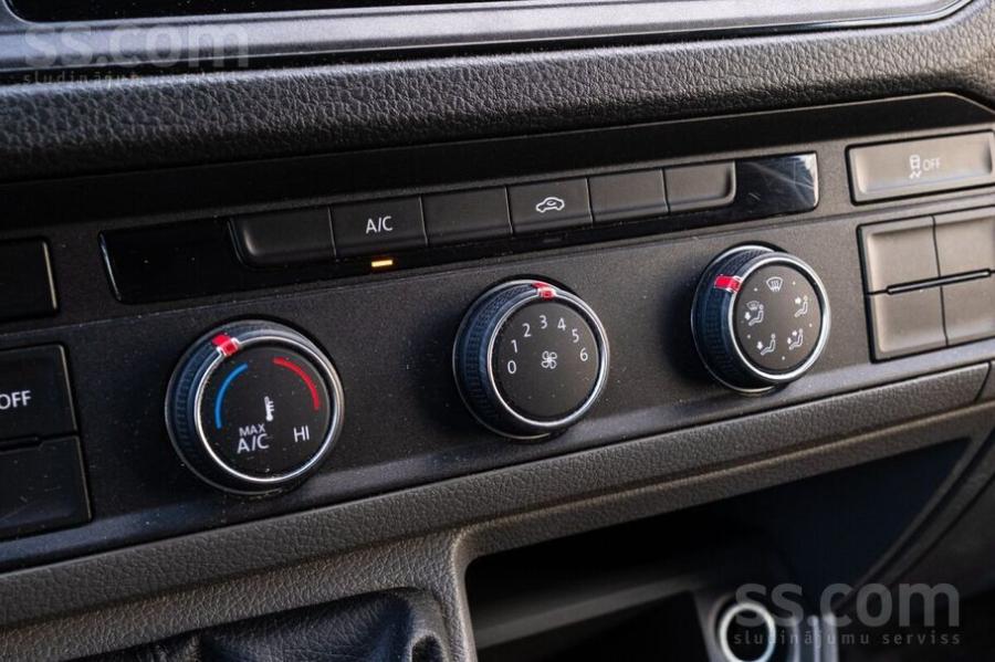 Volkswagen Crafter 2021 Rīga, ar dzinēja tilpumu 2.00 L un nobraukumu 195 tūkst. km par 17950 €, foto 11 vietnē AUTOMOTO.COM.LV