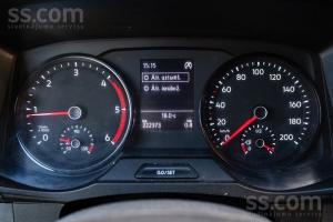Volkswagen Crafter 2021 Rīga, ar dzinēja tilpumu 2.00 L un nobraukumu 195 tūkst. km par 17950 €, foto 15 vietnē AUTOMOTO.COM.LV