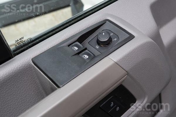 Volkswagen Crafter 2022 Rīga vietnē Volkswagen Crafter 2022 Rīga, ar dzinēja tilpumu 2.00 L un nobraukumu 168 tūkst. km par 23950 €, foto 10 vietnē AUTOMOTO.COM.LV