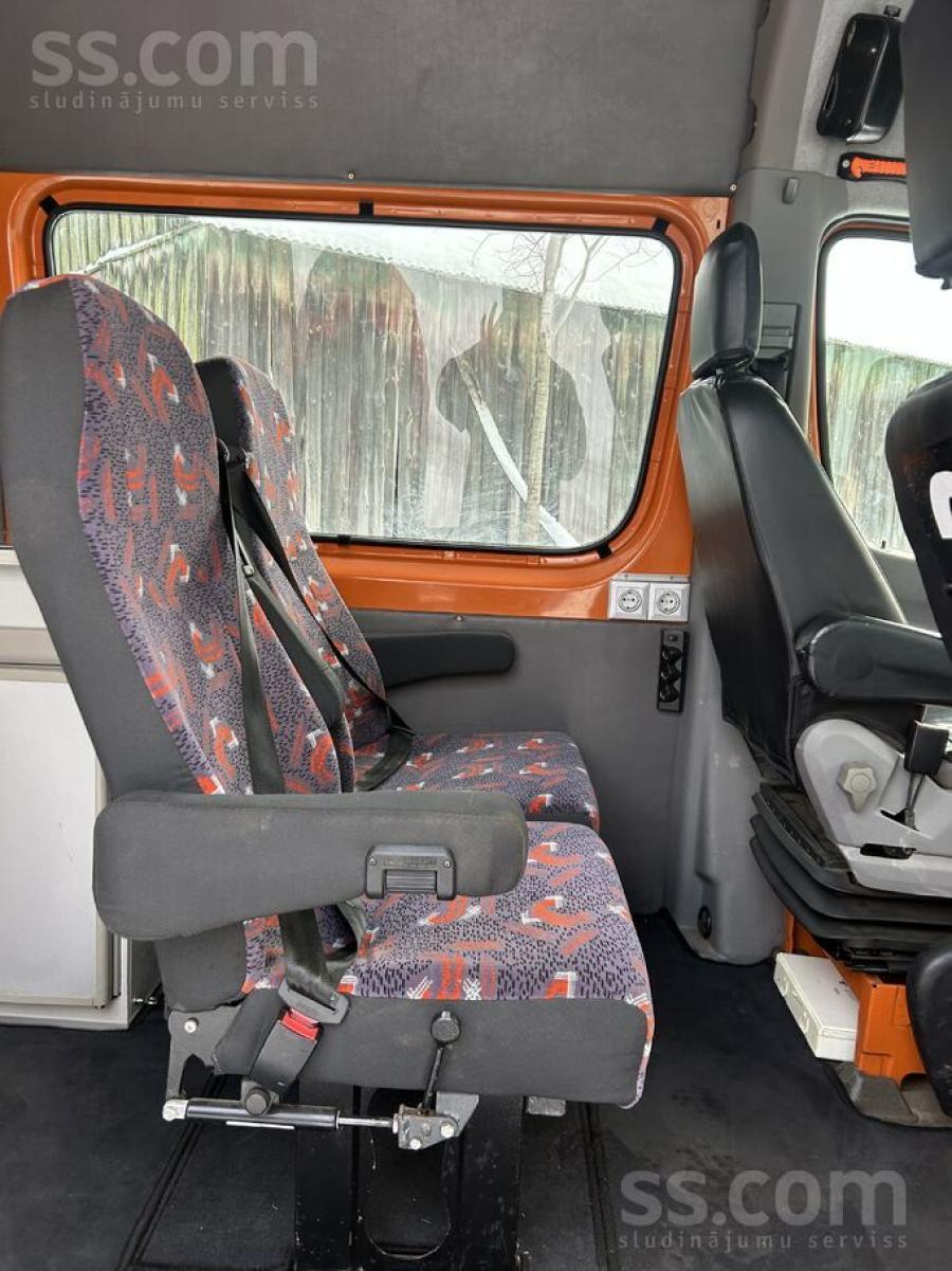 Oranžs Volkswagen Crafter 2007 Jelgava, ar dzinēja tilpumu 2.50 L un nobraukumu 301 tūkst. km par 11350 €, foto 7 vietnē AUTOMOTO.COM.LV