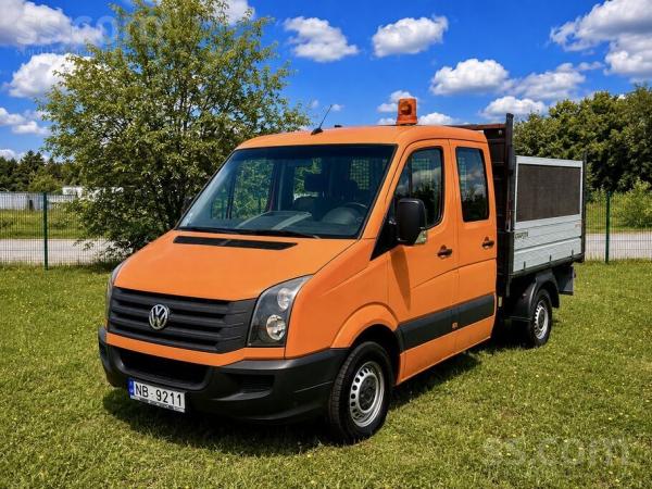 Orange Volkswagen Crafter 2012 in Tukums, with an engine capacity of 2.00 L and mileage of 235 thousand km for 8999 €, photo 2 on AUTOMOTO.COM.LV