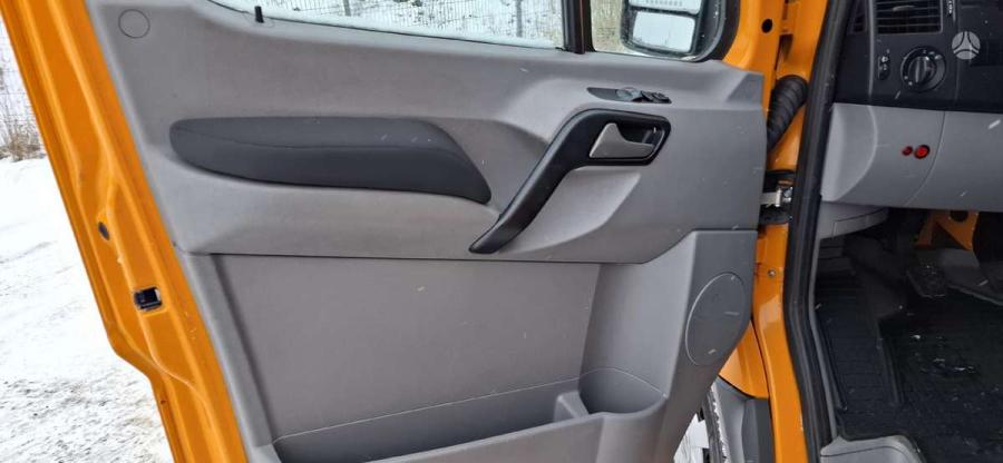 Oranžs Volkswagen Crafter 2015 Marijampole, ar dzinēja tilpumu 2.00 L un nobraukumu 167 tūkst. km par 14900 €, foto 16 vietnē AUTOMOTO.COM.LV