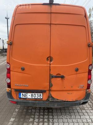 Orange Volkswagen Crafter 2009 in Riga, with an engine capacity of 2.50 L and mileage of 380 thousand km for 1900 €, photo 6 on AUTOMOTO.COM.LV