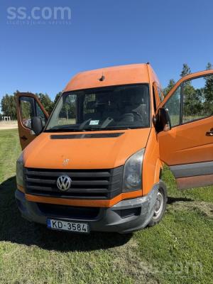 Oranžs Volkswagen Crafter 2011 Rīga, ar dzinēja tilpumu 2.50 L un nobraukumu 300 tūkst. km par 6000 €, foto  vietnē AUTOMOTO.COM.LV