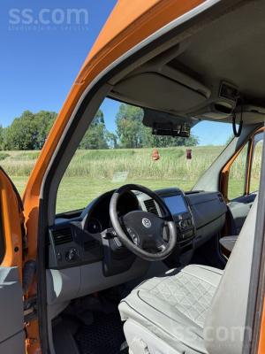 Oranžs Volkswagen Crafter 2011 Rīga, ar dzinēja tilpumu 2.50 L un nobraukumu 300 tūkst. km par 6000 €, foto 3 vietnē AUTOMOTO.COM.LV