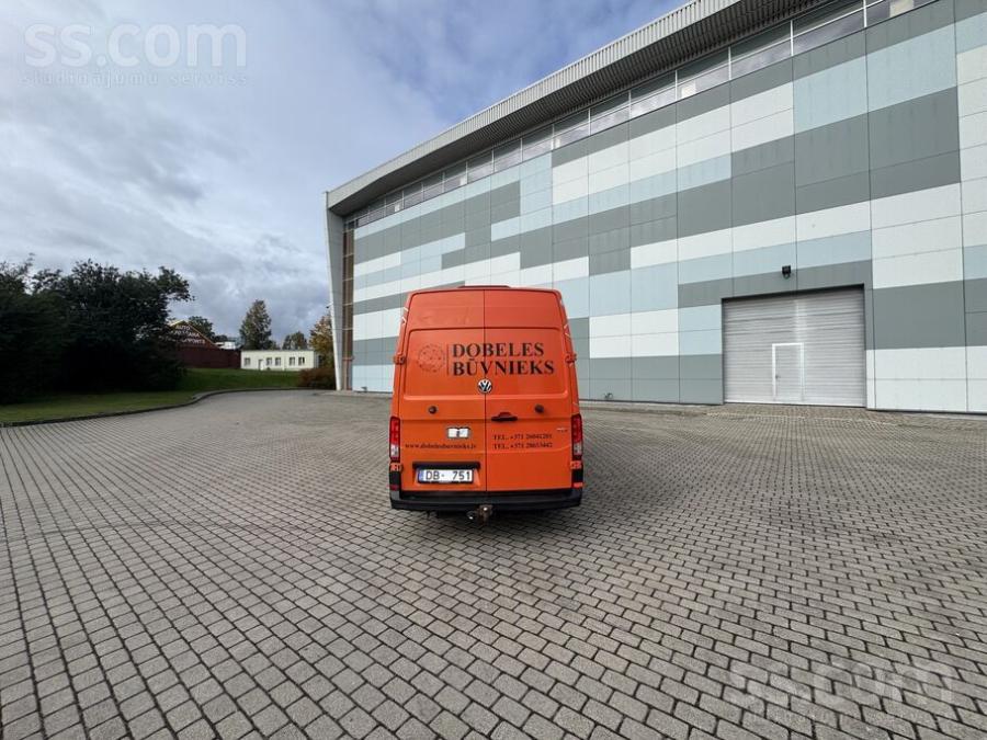 Orange Volkswagen Crafter 2017 in Dobele, with an engine capacity of 2.00 L and mileage of 128 thousand km for 19965 €, photo 10 on AUTOMOTO.COM.LV