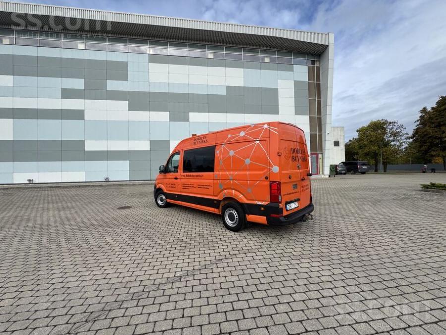 Orange Volkswagen Crafter 2017 in Dobele, with an engine capacity of 2.00 L and mileage of 128 thousand km for 19965 €, photo 11 on AUTOMOTO.COM.LV