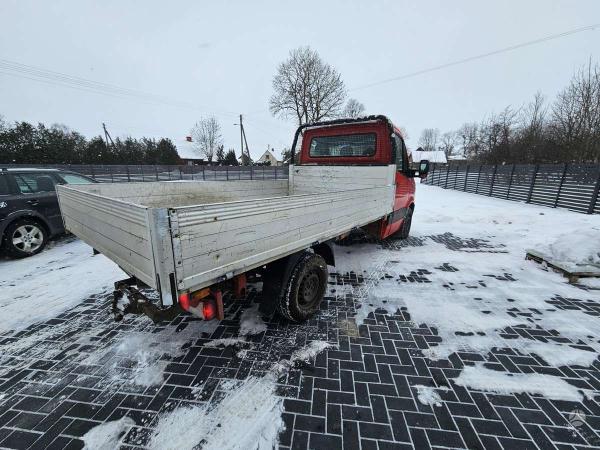 Sarkans Volkswagen Crafter 2008 Prienai, ar dzinēja tilpumu 2.50 L un nobraukumu 443 tūkst. km par 4800 €, foto 10 vietnē AUTOMOTO.COM.LV