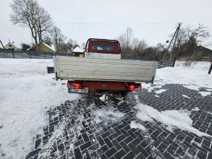 Red Volkswagen Crafter 2008 in Prienai, with an engine capacity of 2.50 L and mileage of 443 thousand km for 4800 €, photo 11 on AUTOMOTO.COM.LV