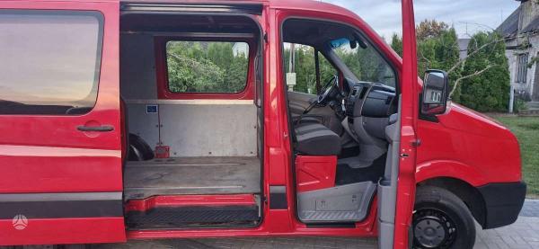 Sarkans Volkswagen Crafter 2011 Kelmė, ar dzinēja tilpumu 2.00 L un nobraukumu 153 tūkst. km par 7200 €, foto 5 vietnē AUTOMOTO.COM.LV