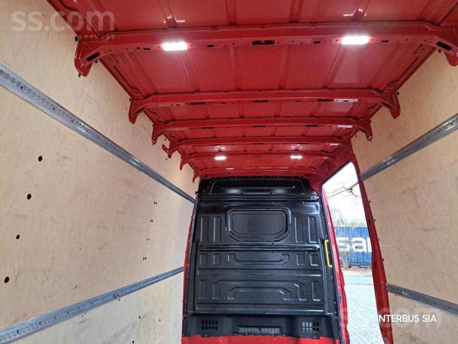 Red Volkswagen Crafter 2020 in Riga, with an engine capacity of 2.00 L and mileage of 0 thousand km for 20449 €, photo 8 on AUTOMOTO.COM.LV