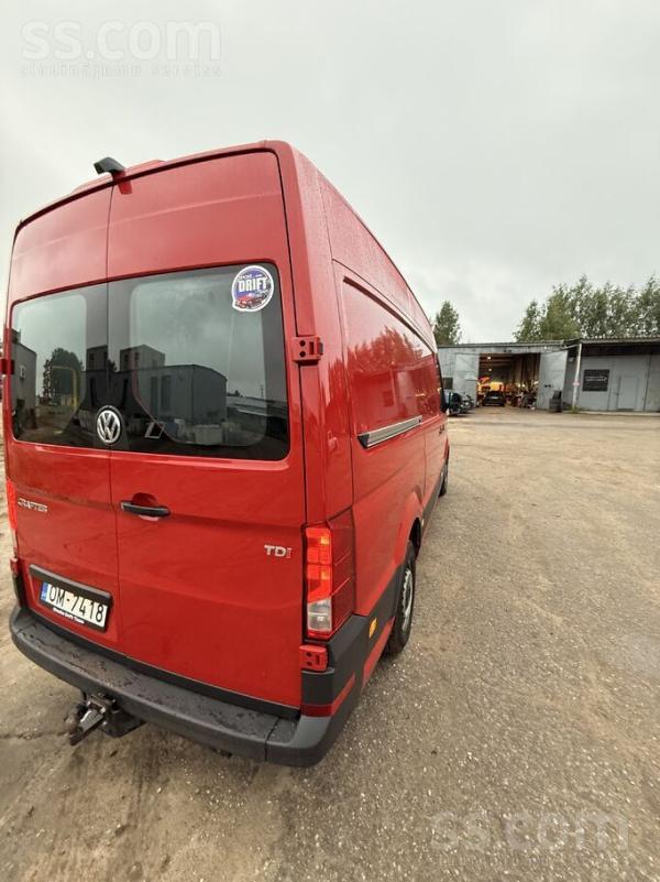 Sarkans Volkswagen Crafter 2023 Rīga, ar dzinēja tilpumu 2.00 L un nobraukumu 24 tūkst. km par 33800 €, foto 3 vietnē AUTOMOTO.COM.LV