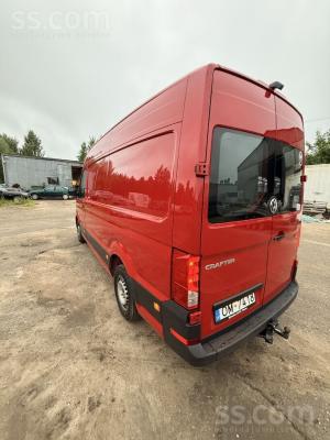 Sarkans Volkswagen Crafter 2023 Rīga, ar dzinēja tilpumu 2.00 L un nobraukumu 24 tūkst. km par 33800 €, foto 5 vietnē AUTOMOTO.COM.LV