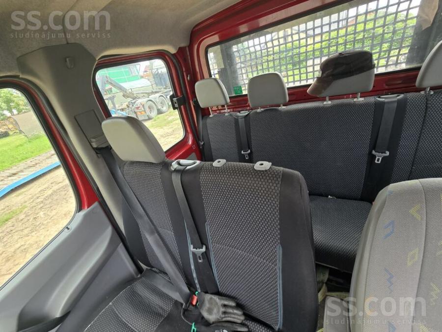 Sarkans Volkswagen Crafter 2008 Valmiera, ar dzinēja tilpumu 2.50 L un nobraukumu 0 tūkst. km par 6995 €, foto 6 vietnē AUTOMOTO.COM.LV