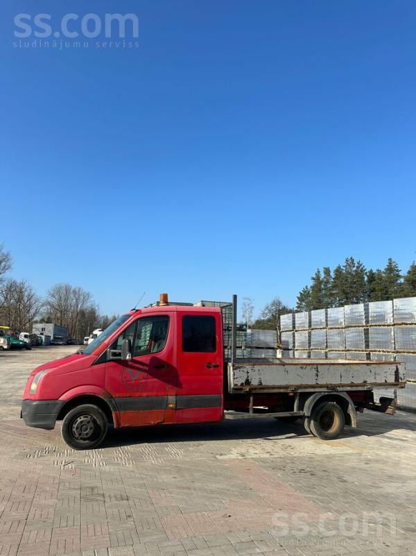 Sarkans Volkswagen Crafter 2008 Rīga, ar dzinēja tilpumu 2.50 L un nobraukumu 328 tūkst. km par 2800 €, foto 2 vietnē AUTOMOTO.COM.LV