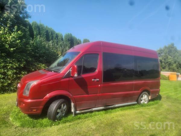 Red Volkswagen Crafter 2008 in Riga, with an engine capacity of 2.50 L and mileage of 233 thousand km for 10900 €, photo 1 on AUTOMOTO.COM.LV