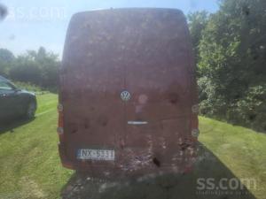 Red Volkswagen Crafter 2008 in Riga, with an engine capacity of 2.50 L and mileage of 233 thousand km for 10900 €, photo 13 on AUTOMOTO.COM.LV