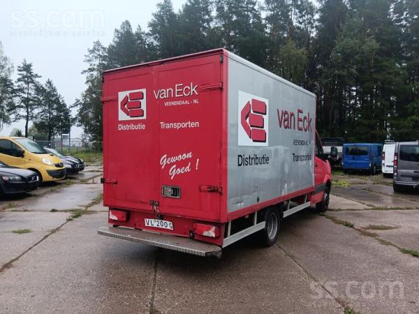 Red Volkswagen Crafter 2014 in Ogre, with an engine capacity of 2.00 L and mileage of 0 thousand km for 7000 €, photo 4 on AUTOMOTO.COM.LV