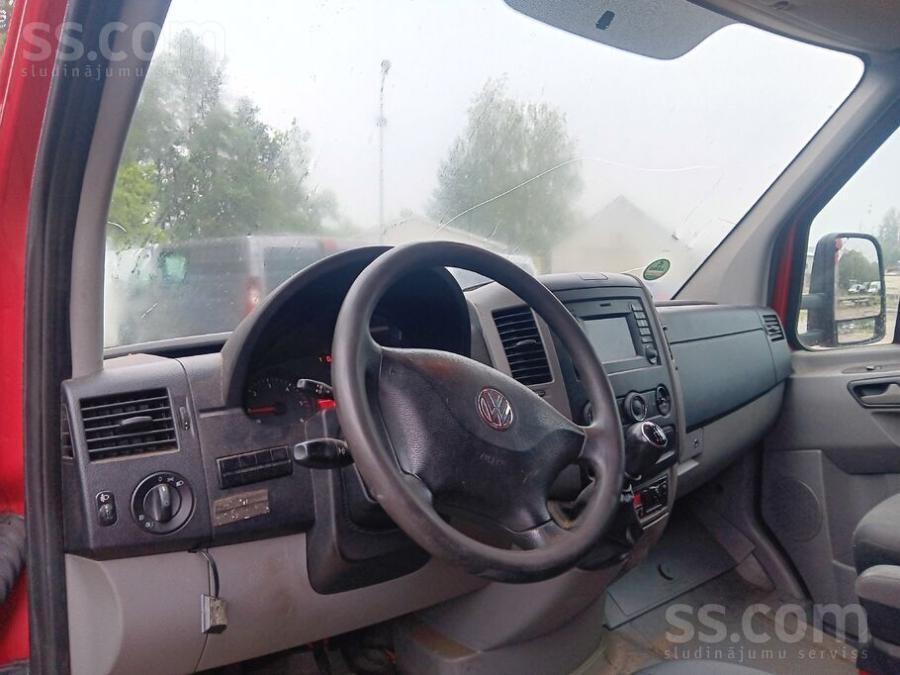 Red Volkswagen Crafter 2014 in Ogre, with an engine capacity of 2.00 L and mileage of 0 thousand km for 7000 €, photo 10 on AUTOMOTO.COM.LV