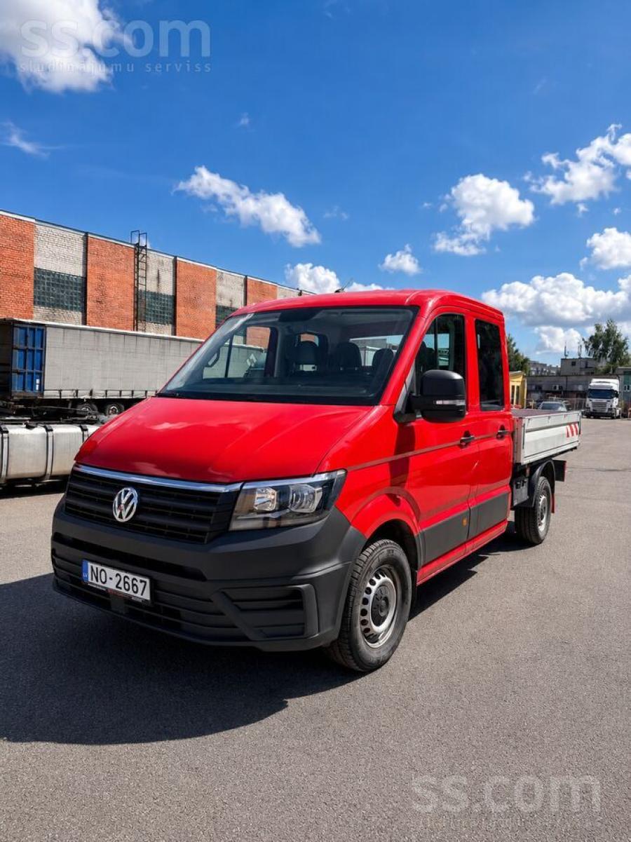 Red Volkswagen Crafter 2018 in Riga, with an engine capacity of 2.00 L and mileage of 143 thousand km for 22999 €, photo 1 on AUTOMOTO.COM.LV