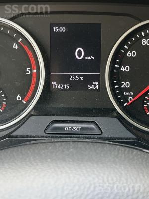 Sarkans Volkswagen Crafter 2019 Rēzekne, ar dzinēja tilpumu 1.90 L un nobraukumu 174 tūkst. km par 15730 €, foto 9 vietnē AUTOMOTO.COM.LV