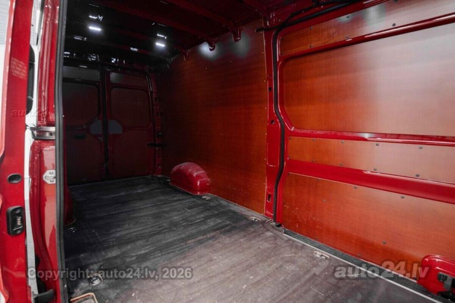 Volkswagen Crafter 2023 Tallina, ar dzinēja tilpumu 2.00 L un nobraukumu 97 tūkst. km par 39500 €, foto 6 vietnē AUTOMOTO.COM.LV