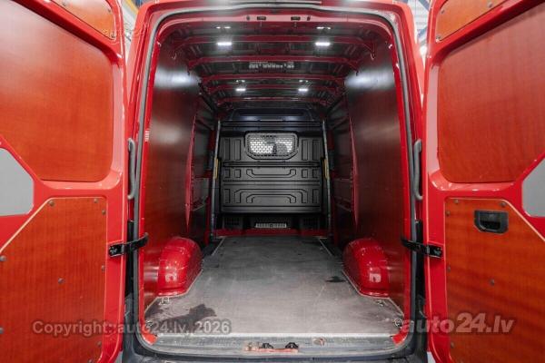 Volkswagen Crafter 2023 Tallina, ar dzinēja tilpumu 2.00 L un nobraukumu 79 tūkst. km par 39000 €, foto 9 vietnē AUTOMOTO.COM.LV