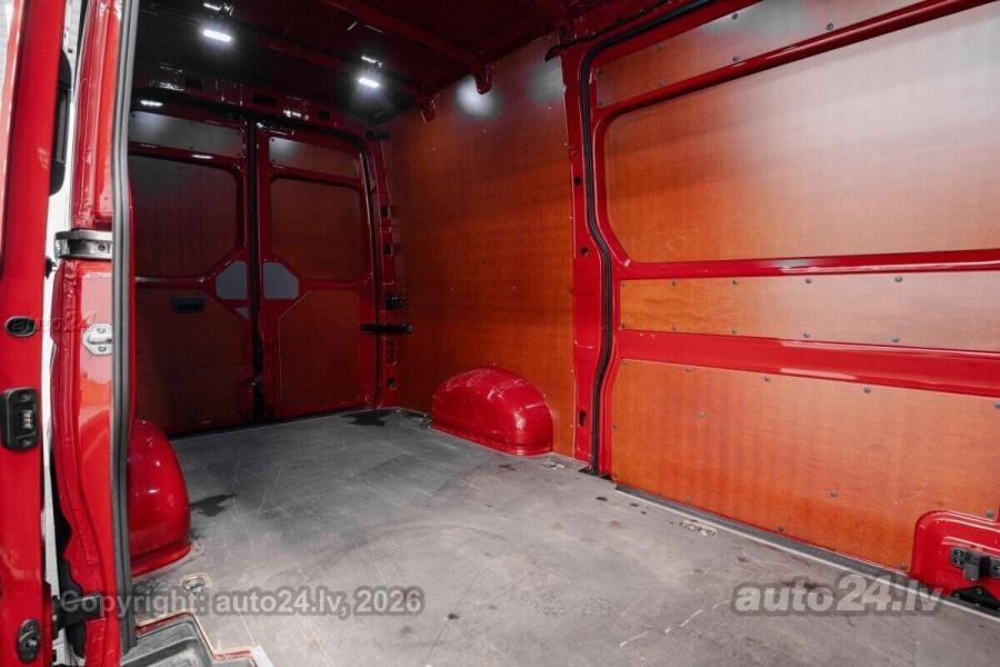 Volkswagen Crafter 2023 Tallina, ar dzinēja tilpumu 2.00 L un nobraukumu 79 tūkst. km par 39000 €, foto 11 vietnē AUTOMOTO.COM.LV