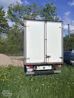 Volkswagen Crafter 2007 in Vilnius, with an engine capacity of 2.40 L and mileage of 250 thousand km for 1900 €, photo 4 on AUTOMOTO.COM.LV