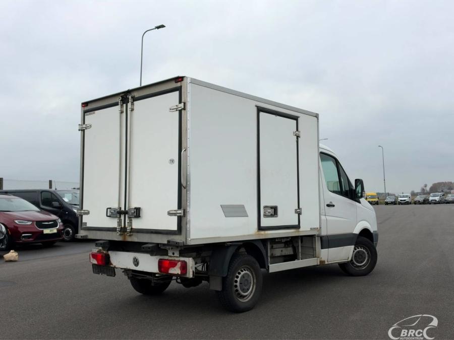 Volkswagen Crafter 2014 Viļņa, ar dzinēja tilpumu 1.97 L un nobraukumu 403 tūkst. km par 6900 €, foto 3 vietnē AUTOMOTO.COM.LV