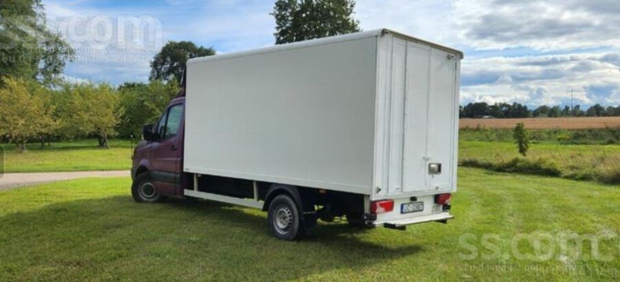 Violets Volkswagen Crafter 2008 Rīga, ar dzinēja tilpumu 2.50 L un nobraukumu 378 tūkst. km par 5900 €, foto 6 vietnē AUTOMOTO.COM.LV