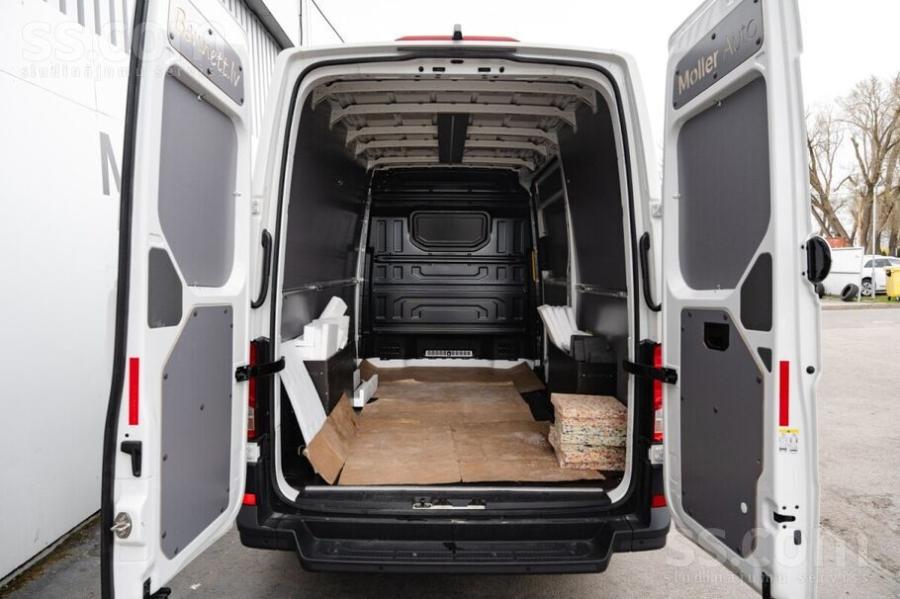 Balts Volkswagen Crafter 2025 Rīga, ar dzinēja tilpumu 2.00 L un nobraukumu 4 tūkst. km par 39900 €, foto 9 vietnē AUTOMOTO.COM.LV