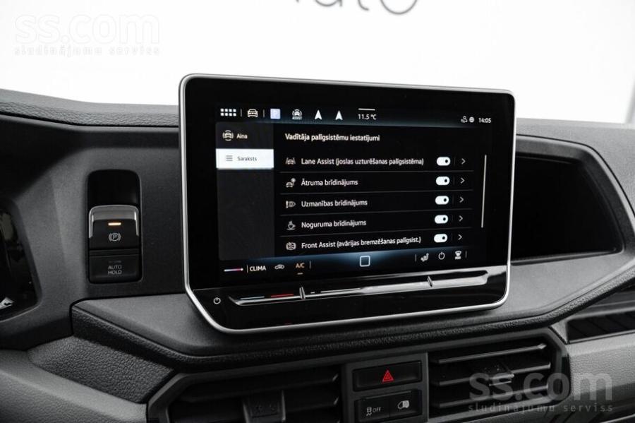Balts Volkswagen Crafter 2025 Rīga, ar dzinēja tilpumu 2.00 L un nobraukumu 4 tūkst. km par 39900 €, foto 21 vietnē AUTOMOTO.COM.LV