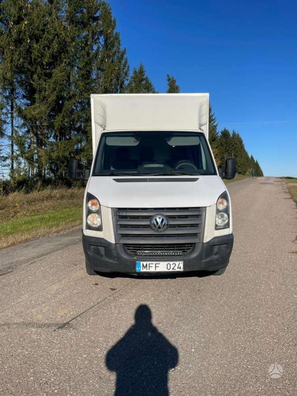 White Volkswagen Crafter 2006 in Kelme, with an engine capacity of 2.50 L and mileage of 320 thousand km for 4100 €, photo 2 on AUTOMOTO.COM.LV