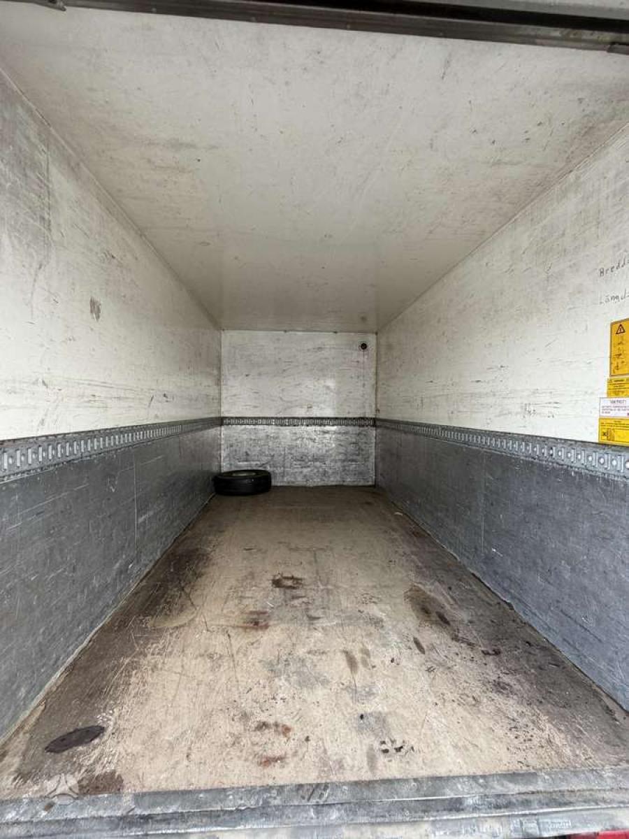 Белый Фольксваген Крафтер 2007 в Вильнюс, объемом двигателя 2.50 л и пробегом 396 тыс. км за 3200 €, фото 19 на AUTOMOTO.COM.LV