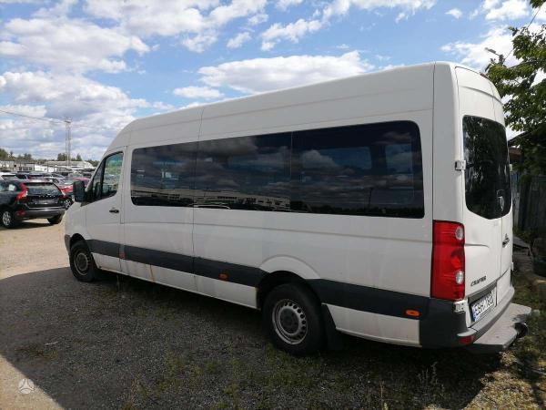 White Volkswagen Crafter 2008 in Panevezys, with an engine capacity of 2.46 L and mileage of 296 thousand km for 8950 €, photo 4 on AUTOMOTO.COM.LV