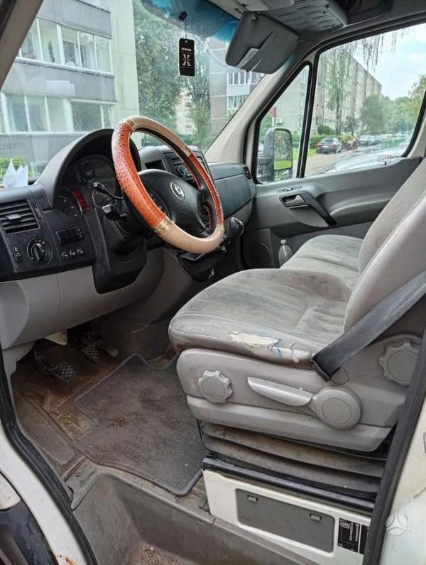 Volkswagen Crafter 2008 Kauņa vietnē Balts Volkswagen Crafter 2008 Kauņa, ar dzinēja tilpumu 0.00 L un nobraukumu 502 tūkst. km par 3100 €, foto 5 vietnē AUTOMOTO.COM.LV