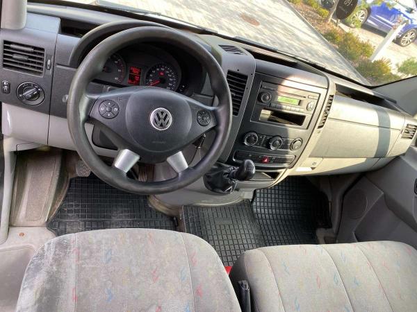 Balts Volkswagen Crafter 2009 Kauņa, ar dzinēja tilpumu 2.50 L un nobraukumu 398 tūkst. km par 5300 €, foto 5 vietnē AUTOMOTO.COM.LV