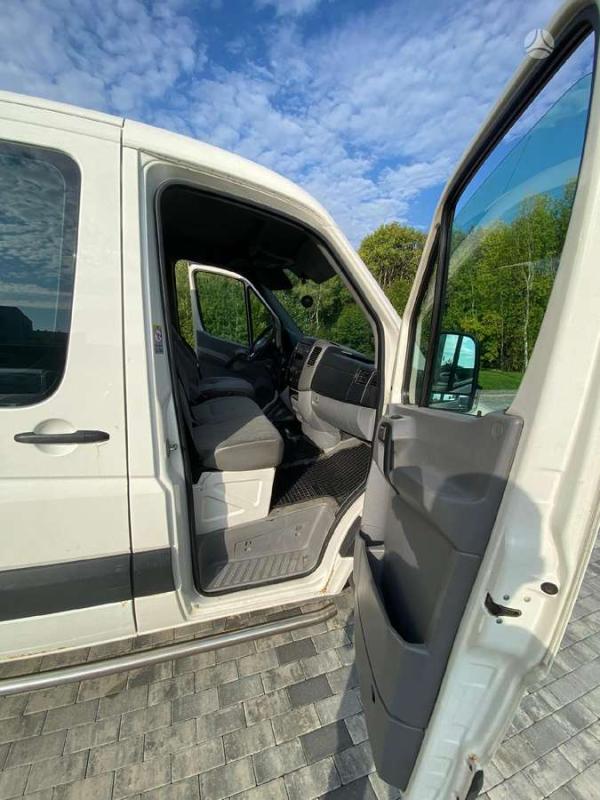 Balts Volkswagen Crafter 2009 Kauņa, ar dzinēja tilpumu 2.50 L un nobraukumu 398 tūkst. km par 5300 €, foto 6 vietnē AUTOMOTO.COM.LV