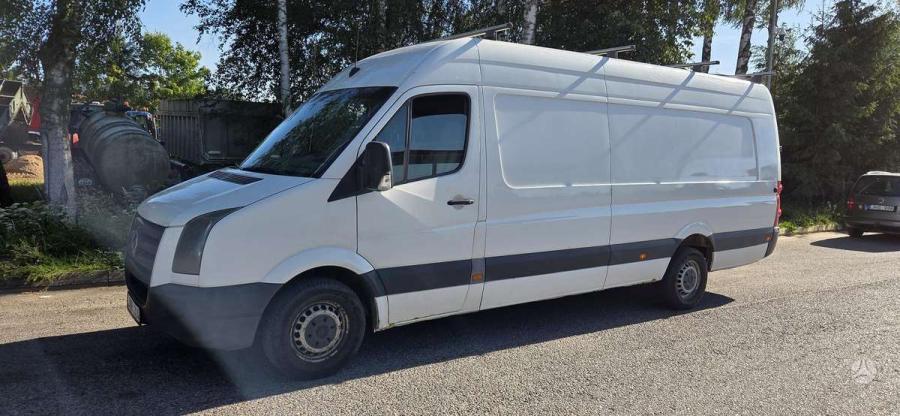 White Volkswagen Crafter 2009 in Sakiai, with an engine capacity of 2.50 L and mileage of 446 thousand km for 3400 €, photo 1 on AUTOMOTO.COM.LV