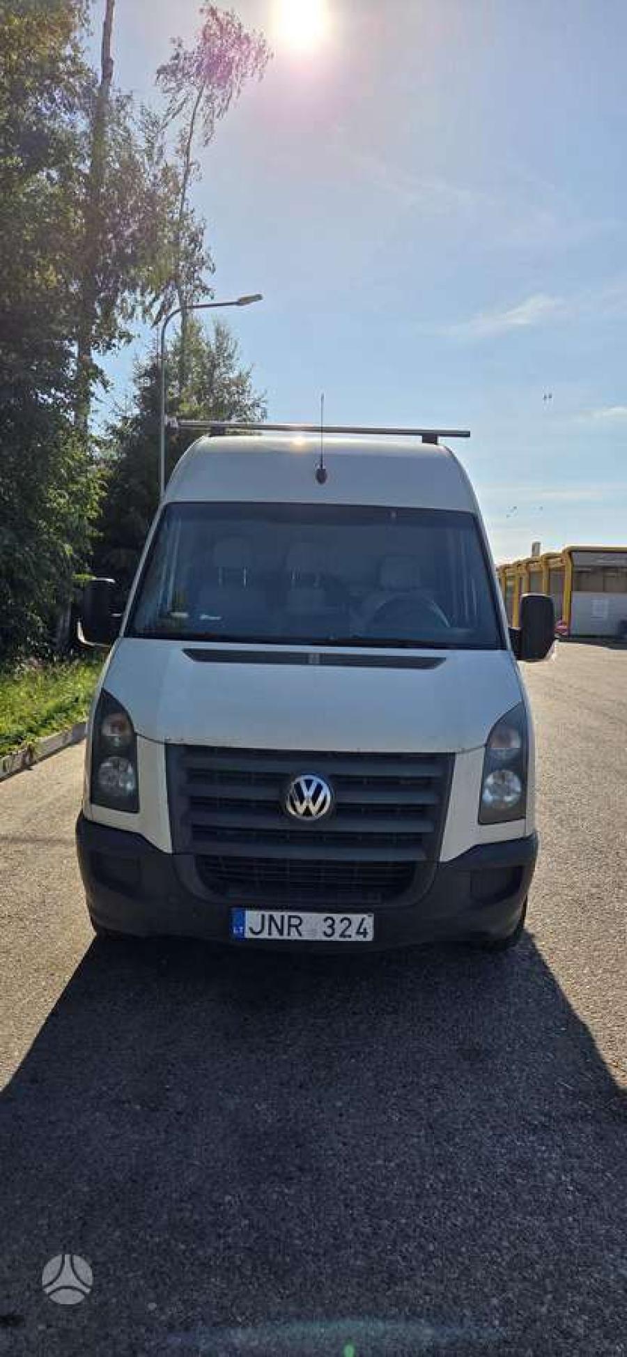 White Volkswagen Crafter 2009 in Sakiai, with an engine capacity of 2.50 L and mileage of 446 thousand km for 3400 €, photo 3 on AUTOMOTO.COM.LV
