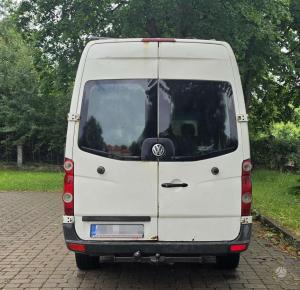 White Volkswagen Crafter 2009 in Vilnius, with an engine capacity of 2.50 L and mileage of 350 thousand km for 2200 €, photo 7 on AUTOMOTO.COM.LV
