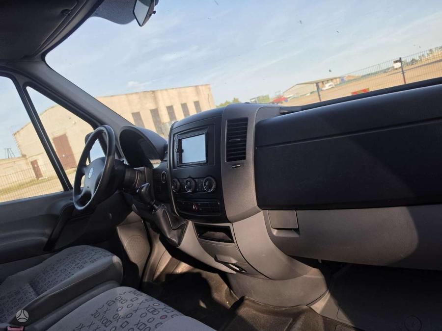 Balts Volkswagen Crafter 2009 Kėdainiai, ar dzinēja tilpumu 2.50 L un nobraukumu 365 tūkst. km par 8500 €, foto 19 vietnē AUTOMOTO.COM.LV