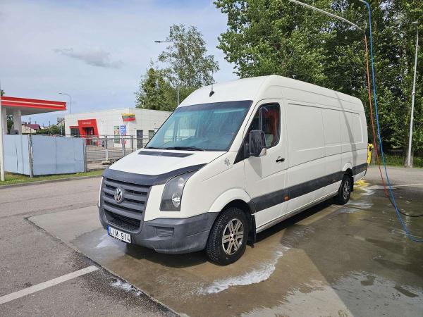 White Volkswagen Crafter 2010 in Kaunas, with an engine capacity of 2.46 L and mileage of 420 thousand km for 1 €, photo 2 on AUTOMOTO.COM.LV