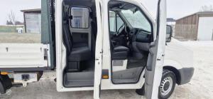 White Volkswagen Crafter 2012 in Kelme, with an engine capacity of 1.97 L and mileage of 210 thousand km for 10800 €, photo 9 on AUTOMOTO.COM.LV