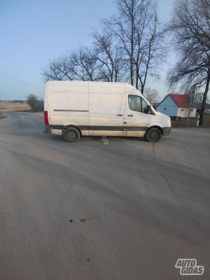 White Volkswagen Crafter 2012 in Alytus, with an engine capacity of 2.00 L and mileage of 500 thousand km for 3000 €, photo 5 on AUTOMOTO.COM.LV