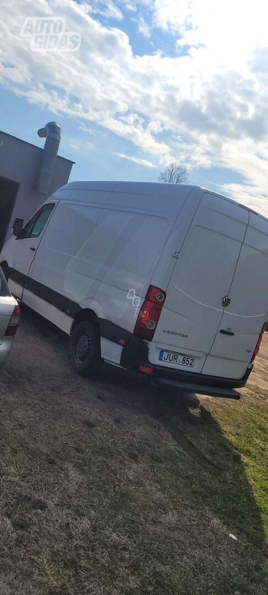 Balts Volkswagen Crafter 2012 Zarasai, ar dzinēja tilpumu 2.00 L un nobraukumu 514 tūkst. km par 4500 €, foto 5 vietnē AUTOMOTO.COM.LV
