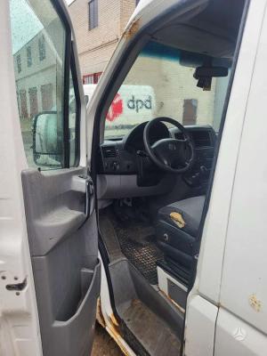 Balts Volkswagen Crafter 2012 Panevēža, ar dzinēja tilpumu 1.97 L un nobraukumu 879 tūkst. km par 3509 €, foto 14 vietnē AUTOMOTO.COM.LV