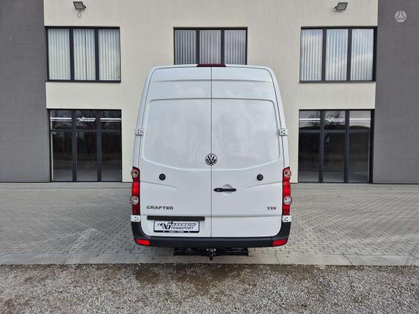 White Volkswagen Crafter 2012 in Marijampole, with an engine capacity of 1.97 L and mileage of 291 thousand km for 9000 €, photo 5 on AUTOMOTO.COM.LV